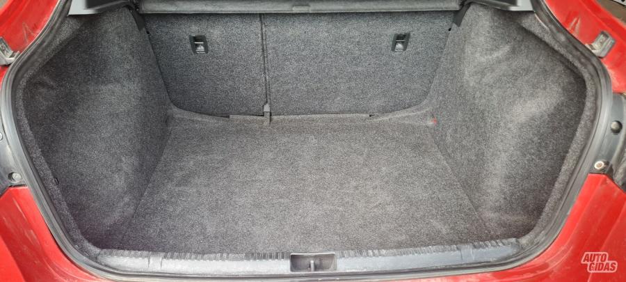 Red SEAT Toledo 2014 in Vilnius, with an engine capacity of 1.20 L and mileage of 220 thousand km for 4300 €, photo 18 on AUTOMOTO.COM.LV
