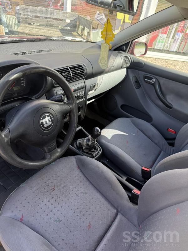 SEAT Toledo 2000 Ventspils vietnē Sarkans SEAT Toledo 2000 Ventspils, ar dzinēja tilpumu 1.60 L un nobraukumu 224 tūkst. km par 750 €, foto 8 vietnē AUTOMOTO.COM.LV