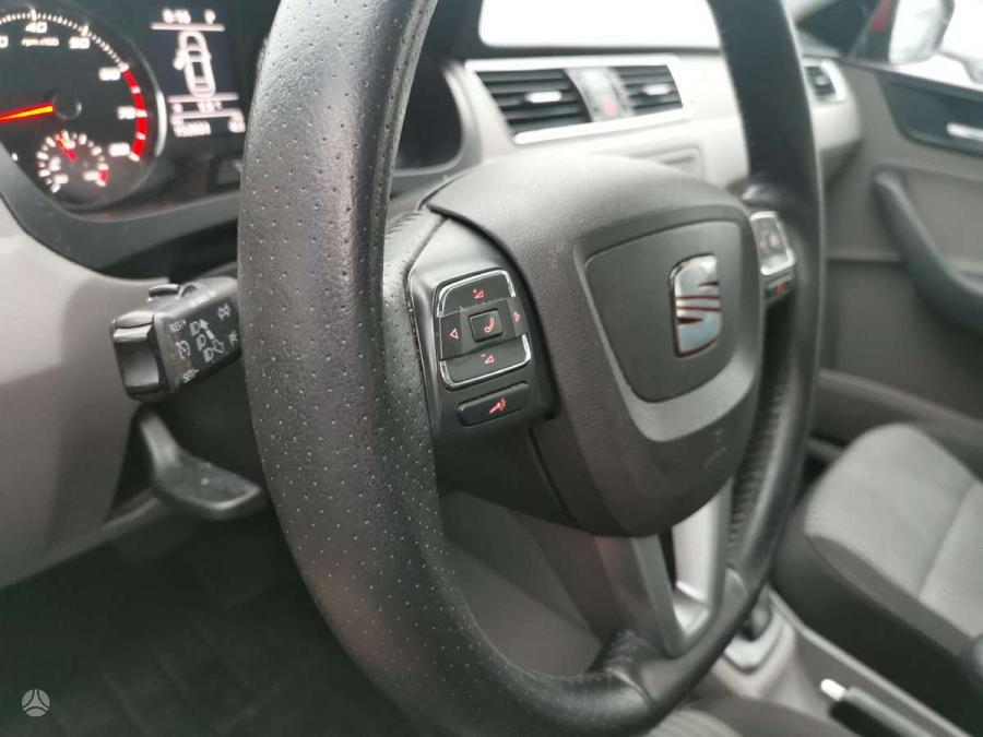 Red SEAT Toledo 2014 in Vilnius, with an engine capacity of 1.40 L and mileage of 161 thousand km for 5750 €, photo 23 on AUTOMOTO.COM.LV