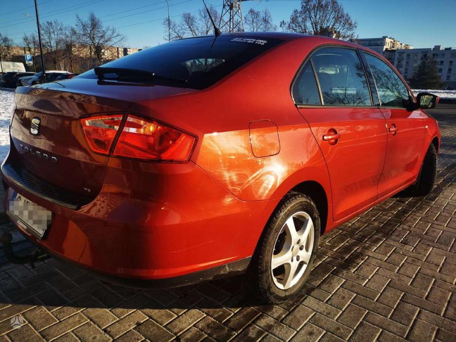 Sarkans SEAT Toledo 2014 Viļņa, ar dzinēja tilpumu 1.40 L un nobraukumu 161 tūkst. km par 5555 €, foto 1 vietnē AUTOMOTO.COM.LV