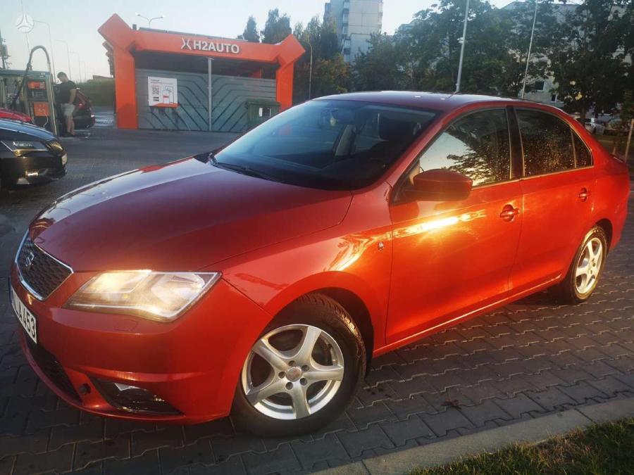 Red SEAT Toledo 2014 in Vilnius, with an engine capacity of 1.40 L and mileage of 161 thousand km for 5555 €, photo 18 on AUTOMOTO.COM.LV