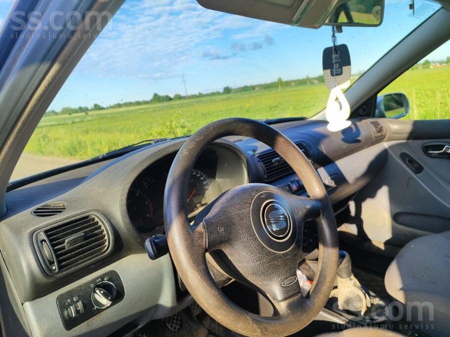 SEAT Toledo 2001 Ludza, ar dzinēja tilpumu 1.90 L un nobraukumu 270 tūkst. km par 500 €, foto 5 vietnē AUTOMOTO.COM.LV