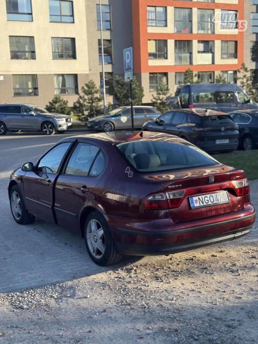SEAT Toledo 2001 Viļņa, ar dzinēja tilpumu 1.90 L un nobraukumu 240 tūkst. km par 450 €, foto 4 vietnē AUTOMOTO.COM.LV