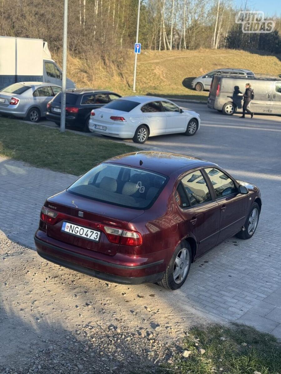 SEAT Toledo 2001 Viļņa, ar dzinēja tilpumu 1.90 L un nobraukumu 240 tūkst. km par 450 €, foto 5 vietnē AUTOMOTO.COM.LV