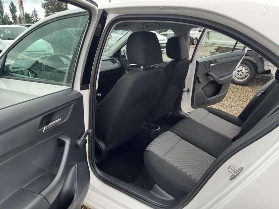 Balts SEAT Toledo 2013 Tauragė, ar dzinēja tilpumu 1.60 L un nobraukumu 271 tūkst. km par 3200 €, foto 11 vietnē AUTOMOTO.COM.LV