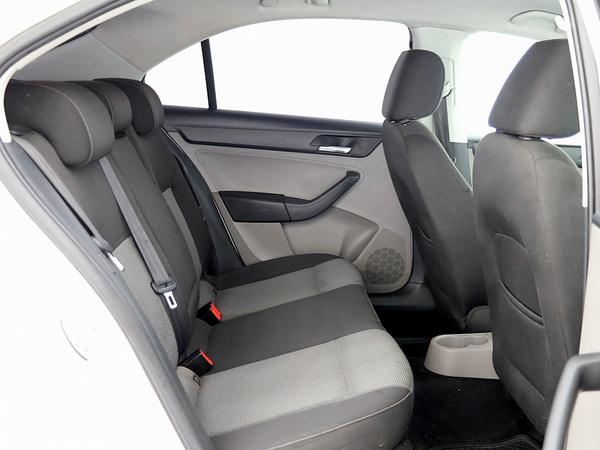 Balts SEAT Toledo 2014 Tallina, ar dzinēja tilpumu 1.20 L un nobraukumu 268 tūkst. km par 2699 €, foto 7 vietnē AUTOMOTO.COM.LV