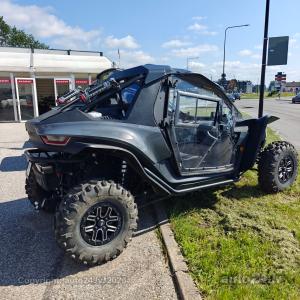 Melns Segway Villain 2025 Tartu, ar dzinēja tilpumu 1.00 L un nobraukumu 0 tūkst. km par 16500 €, foto 4 vietnē AUTOMOTO.COM.LV