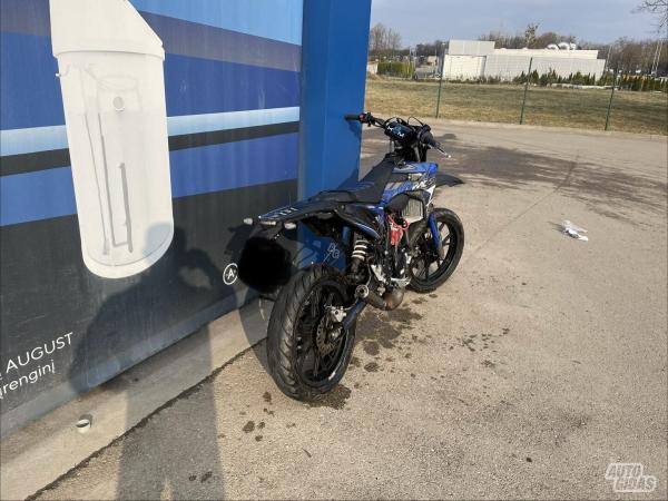 Blue Sherco 50 SM-RS 2018 in Kaunas, with an engine capacity of 0.05 L and mileage of 23 thousand km for 2050 €, photo 4 on AUTOMOTO.COM.LV