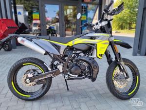 Sherco 50 SM-RS 2026 Mokolai, ar dzinēja tilpumu 0.05 L un nobraukumu 0 tūkst. km par 3950 €, foto  vietnē AUTOMOTO.COM.LV