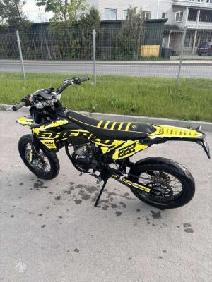 Желтый Sherco 50 SM-RS 2024 в Кретинга, объемом двигателя 49.00 л и пробегом 0 тыс. км за 2700 €, фото 4 на AUTOMOTO.COM.LV