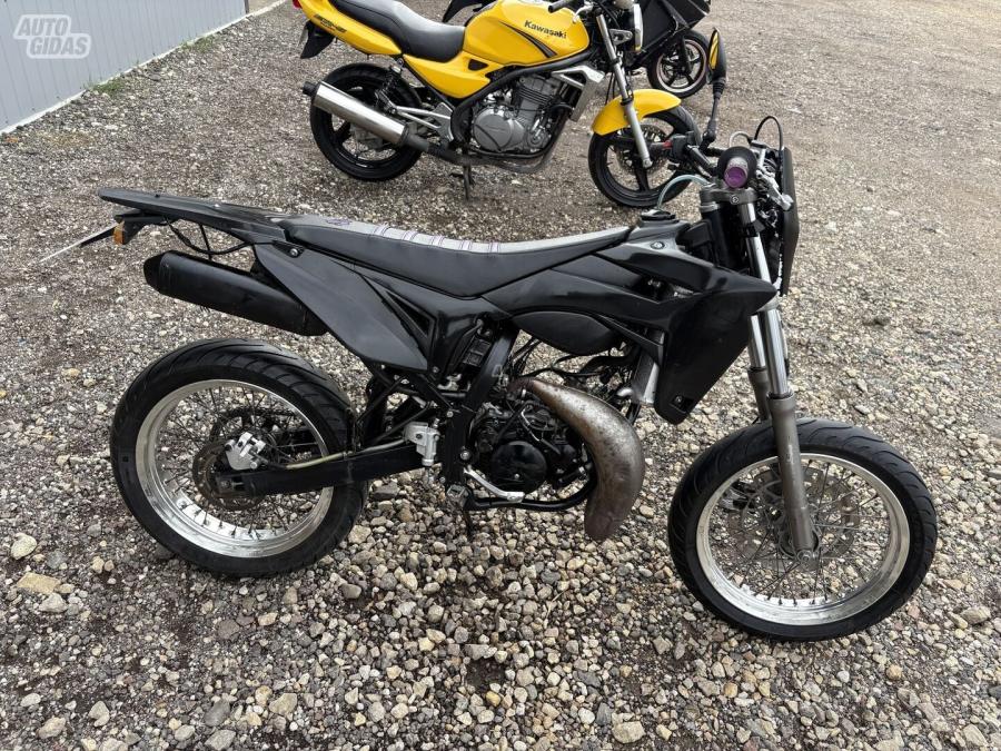 Sherco SM 2013 Kelmė, ar dzinēja tilpumu 0.05 L un nobraukumu 7 tūkst. km par 815 €, foto 3 vietnē AUTOMOTO.COM.LV