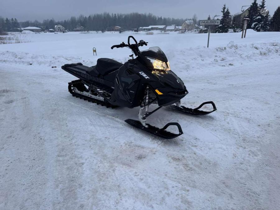 Черный Ski Doo Lynx 2020 в Тельшяй, объемом двигателя 0.60 л и пробегом 530 тыс. км за 8200 €, фото 1 на AUTOMOTO.COM.LV
