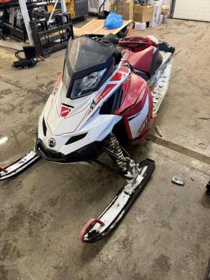 Ski Doo Lynx 2010 Šauļi, ar dzinēja tilpumu 0.80 L un nobraukumu 10 tūkst. km par 2300 €, foto  vietnē AUTOMOTO.COM.LV