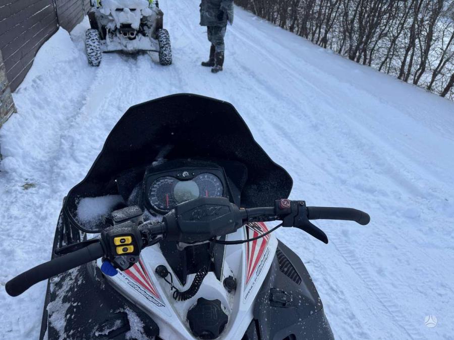 Ski Doo Lynx 2020 Viļņa, ar dzinēja tilpumu 0.65 L un nobraukumu 10 tūkst. km par 4000 €, foto 5 vietnē AUTOMOTO.COM.LV