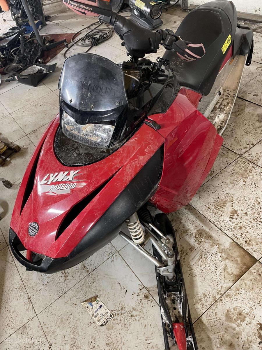 Sarkans Ski Doo Lynx 2005 Viļņa, ar dzinēja tilpumu 0.80 L un nobraukumu 4 tūkst. km par 1300 €, foto 2 vietnē AUTOMOTO.COM.LV
