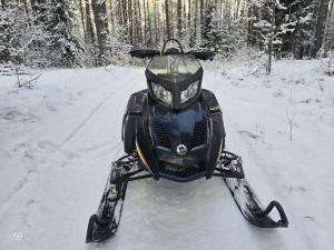 Black Ski Doo MXZ 2009 in Utena, with an engine capacity of 1.20 L and mileage of 5 thousand km for 4999 €, photo 7 on AUTOMOTO.COM.LV