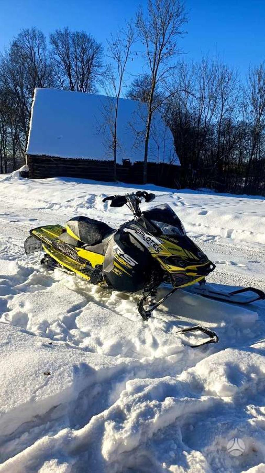 Zaļš Ski Doo MXZ 2015 Utena, ar dzinēja tilpumu 0.60 L un nobraukumu 3 tūkst. km par 4750 €, foto 1 vietnē AUTOMOTO.COM.LV