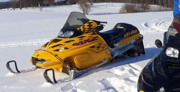 Ski Doo MXZ 2003 в Тельшяй, объемом двигателя 0.60 л и пробегом 1000 тыс. км за 1500 €, фото 2 на AUTOMOTO.COM.LV