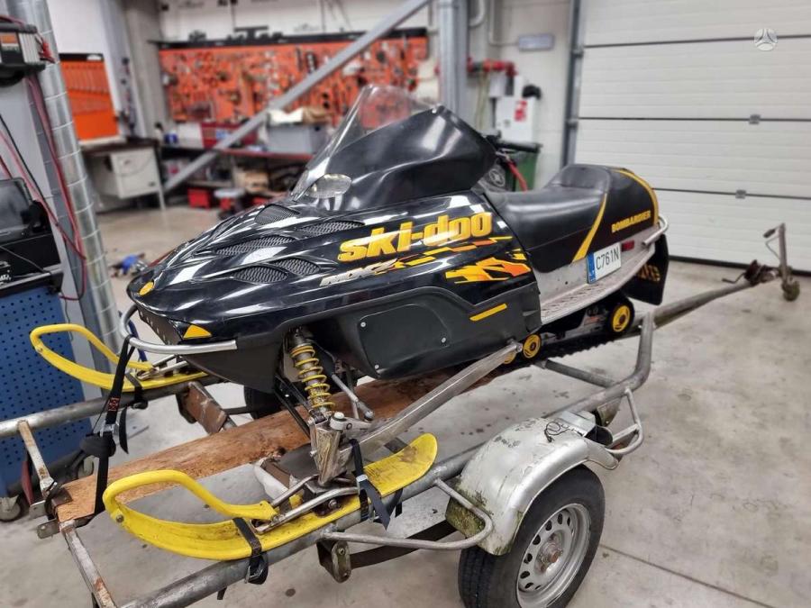 Ski Doo MXZ 2003 в Вильнюс, объемом двигателя 0.50 л и пробегом 6 тыс. км за 2500 €, фото 3 на AUTOMOTO.COM.LV