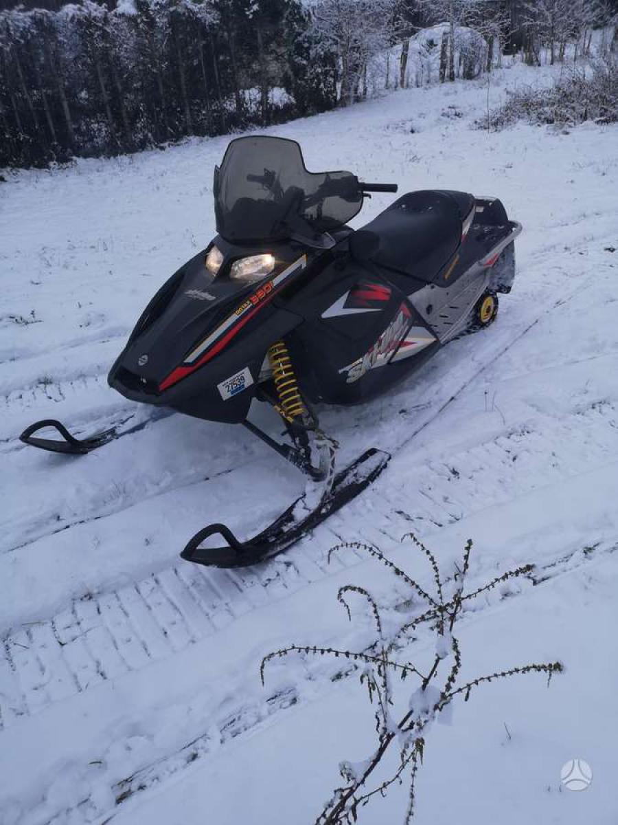 Ski Doo MXZ 2005 Plungė, ar dzinēja tilpumu 0.38 L un nobraukumu 4 tūkst. km par 2550 €, foto 1 vietnē AUTOMOTO.COM.LV
