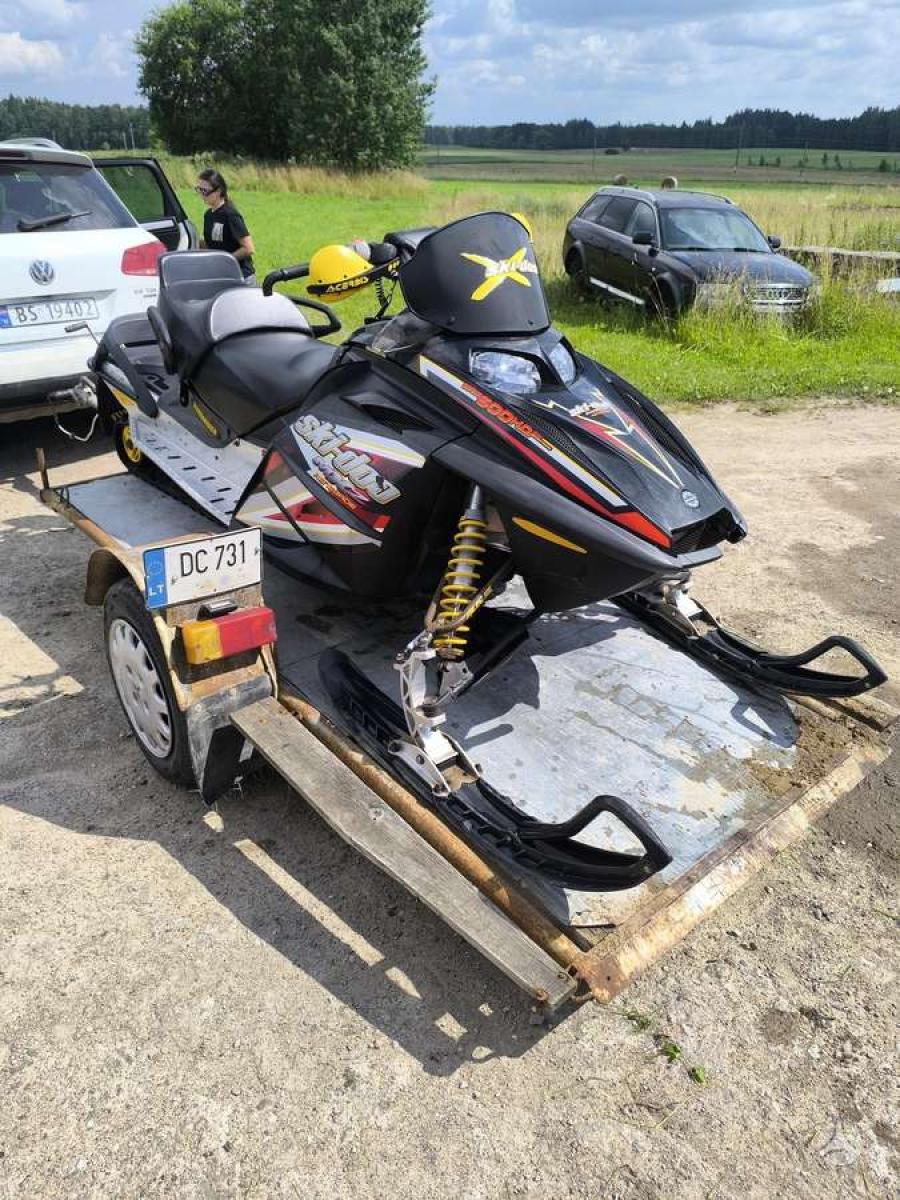 Ski Doo MXZ 2005 в Шилуте, объемом двигателя 0.60 л и пробегом 8 тыс. км за 2100 €, фото 1 на AUTOMOTO.COM.LV