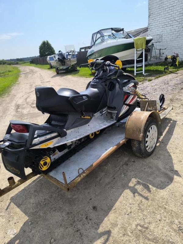 Ski Doo MXZ 2005 Šilutė, ar dzinēja tilpumu 0.60 L un nobraukumu 8 tūkst. km par 2100 €, foto 3 vietnē AUTOMOTO.COM.LV