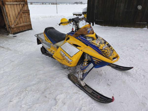 Ski Doo MXZ 2006 в Таураге, объемом двигателя 0.60 л и пробегом 0 тыс. км за 1000 €, фото 1 на AUTOMOTO.COM.LV