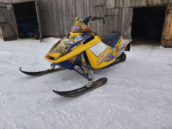 Ski Doo MXZ 2006 в Таураге, объемом двигателя 0.60 л и пробегом 0 тыс. км за 1000 €, фото 2 на AUTOMOTO.COM.LV