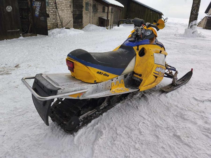 Ski Doo MXZ 2006 в Таураге, объемом двигателя 0.60 л и пробегом 0 тыс. км за 1000 €, фото 4 на AUTOMOTO.COM.LV