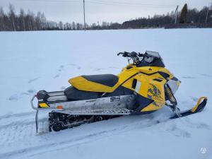 Ski Doo MXZ 2008 Kauņa, ar dzinēja tilpumu 0.80 L un nobraukumu 2 tūkst. km par 2750 €, foto 4 vietnē AUTOMOTO.COM.LV