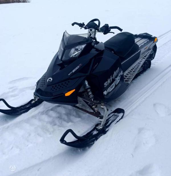 Ski Doo MXZ 2009 Anykščiai, ar dzinēja tilpumu 0.80 L un nobraukumu 8 tūkst. km par 3550 €, foto 2 vietnē AUTOMOTO.COM.LV