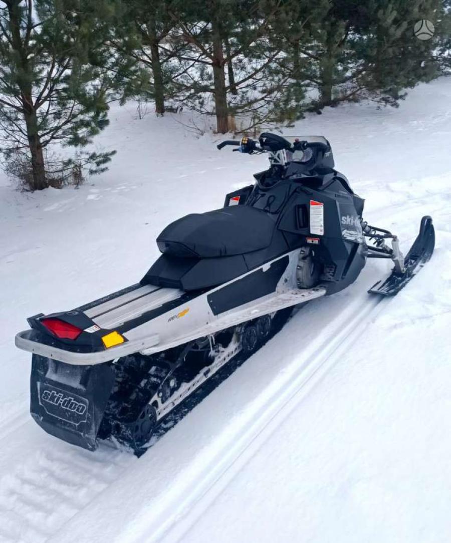 Ski Doo MXZ 2009 Anykščiai, ar dzinēja tilpumu 0.80 L un nobraukumu 8 tūkst. km par 3550 €, foto 3 vietnē AUTOMOTO.COM.LV