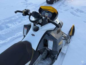 Balts Ski Doo MXZ 2009 Klaipėda, ar dzinēja tilpumu 0.60 L un nobraukumu 7 tūkst. km par 3500 €, foto 9 vietnē AUTOMOTO.COM.LV