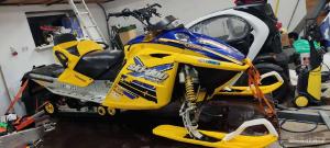 Dzeltens Ski Doo MXZ 2004 Raseiniai, ar dzinēja tilpumu 0.80 L un nobraukumu 666 tūkst. km par 2500 €, foto 3 vietnē AUTOMOTO.COM.LV