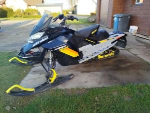 Dzeltens Ski Doo MXZ 2019 Šilutė, ar dzinēja tilpumu 0.85 L un nobraukumu 12 tūkst. km par 9000 €, foto 5 vietnē AUTOMOTO.COM.LV