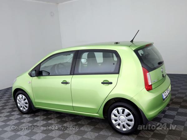 Green Skoda Citigo 2014 in Tallinn, with an engine capacity of 1.00 L and mileage of 145 thousand km for 2499 €, photo 4 on AUTOMOTO.COM.LV