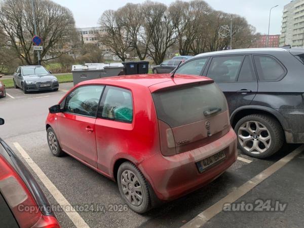 Red Skoda Citigo 2014 in Tartu, with an engine capacity of 1.00 L and mileage of 163 thousand km for 3100 €, photo 2 on AUTOMOTO.COM.LV