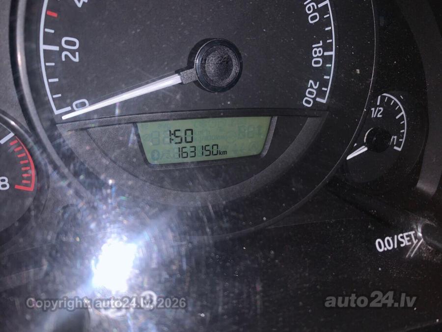 Красный Шкода Ситиго 2014 в Таллин, объемом двигателя 1.00 л и пробегом 163 тыс. км за 3100 €, фото 8 на AUTOMOTO.COM.LV