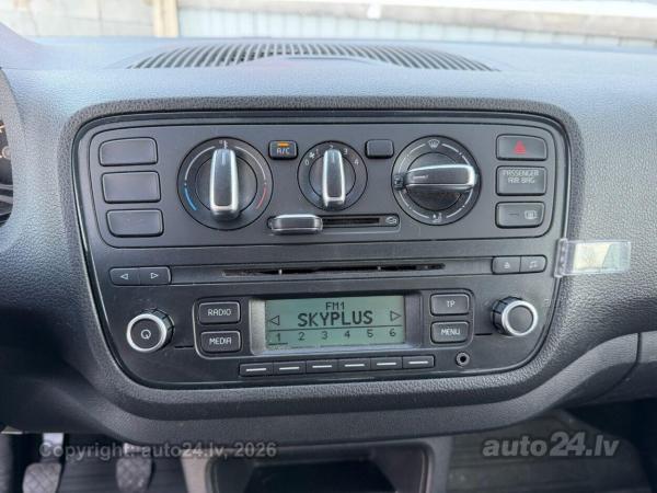 Sarkans Skoda Citigo 2014 Tartu, ar dzinēja tilpumu 1.00 L un nobraukumu 163 tūkst. km par 3800 €, foto 8 vietnē AUTOMOTO.COM.LV