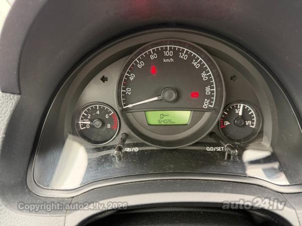 Red Skoda Citigo 2014 in Tallinn, with an engine capacity of 1.00 L and mileage of 164 thousand km for 3600 €, photo 7 on AUTOMOTO.COM.LV