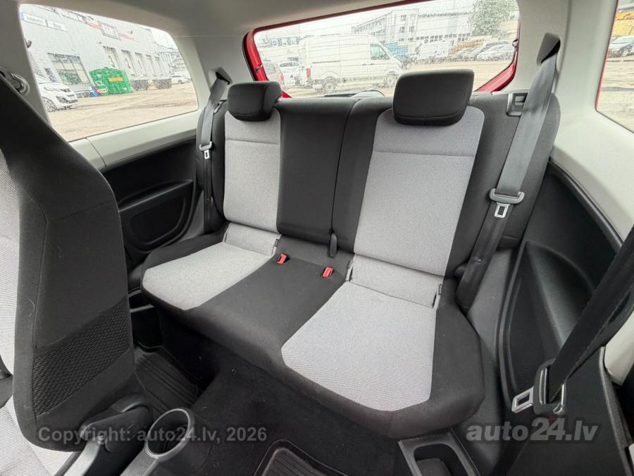 Красный Шкода Ситиго 2014 в Таллин, объемом двигателя 1.00 л и пробегом 164 тыс. км за 3600 €, фото 9 на AUTOMOTO.COM.LV