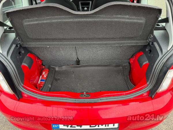 Red Skoda Citigo 2014 in Tallinn, with an engine capacity of 1.00 L and mileage of 164 thousand km for 3600 €, photo 10 on AUTOMOTO.COM.LV