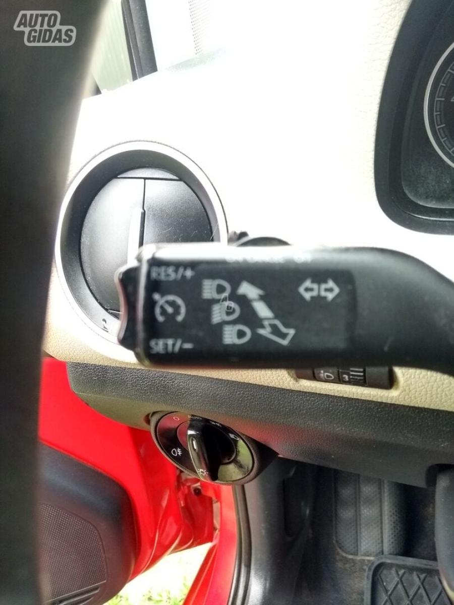 Sarkans Skoda Citigo 2017 Vilkaviškis, ar dzinēja tilpumu 1.00 L un nobraukumu 240 tūkst. km par 2450 €, foto 17 vietnē AUTOMOTO.COM.LV