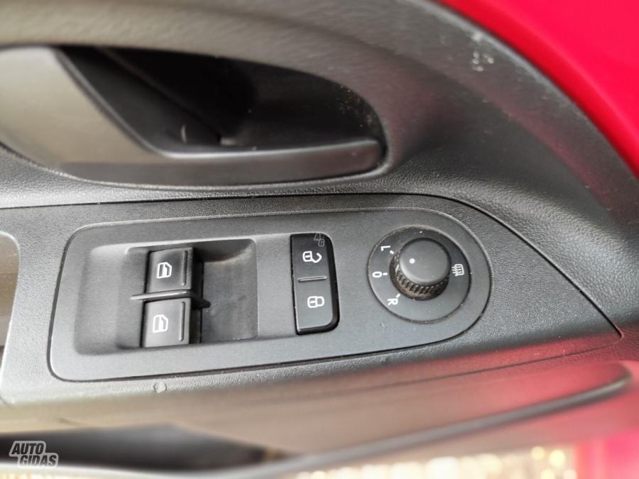 Red Skoda Citigo 2017 in Vilkaviskis, with an engine capacity of 1.00 L and mileage of 242 thousand km for 2450 €, photo 10 on AUTOMOTO.COM.LV