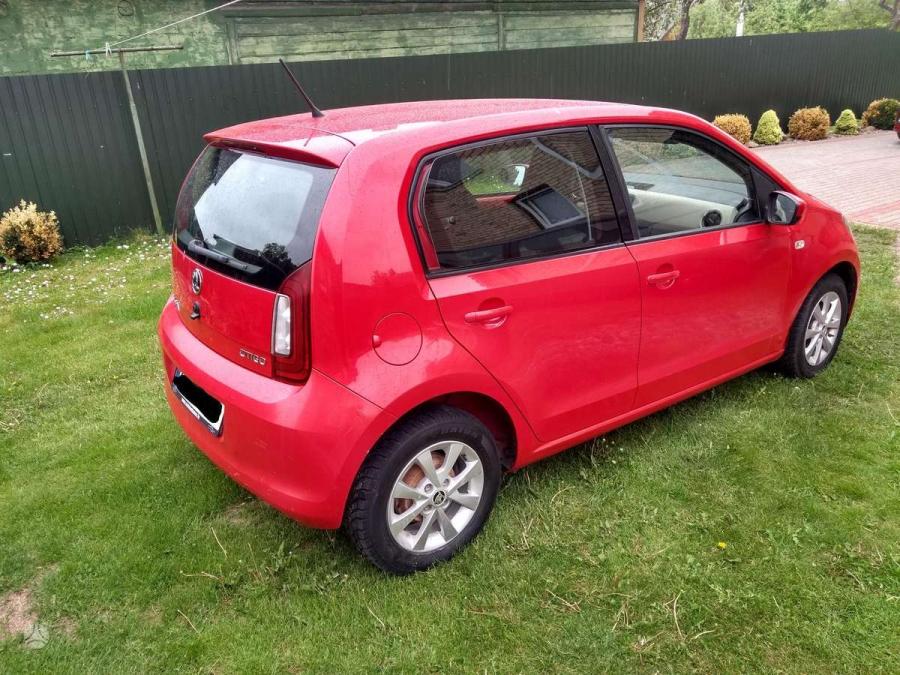Red Skoda Citigo 2017 in Vilkaviskis, with an engine capacity of 1.00 L and mileage of 240 thousand km for 2450 €, photo 7 on AUTOMOTO.COM.LV