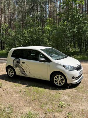 White Skoda Citigo 2012 in Alytus, with an engine capacity of 1.00 L and mileage of 230 thousand km for 3400 €, photo 3 on AUTOMOTO.COM.LV