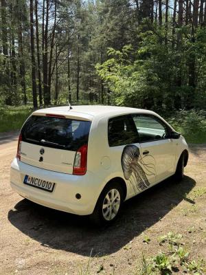 White Skoda Citigo 2012 in Alytus, with an engine capacity of 1.00 L and mileage of 230 thousand km for 3400 €, photo 4 on AUTOMOTO.COM.LV