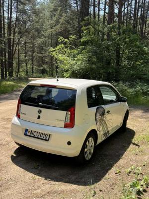 White Skoda Citigo 2012 in Alytus, with an engine capacity of 1.00 L and mileage of 230 thousand km for 3400 €, photo 7 on AUTOMOTO.COM.LV