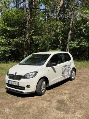 White Skoda Citigo 2012 in Alytus, with an engine capacity of 1.00 L and mileage of 230 thousand km for 3400 €, photo 8 on AUTOMOTO.COM.LV
