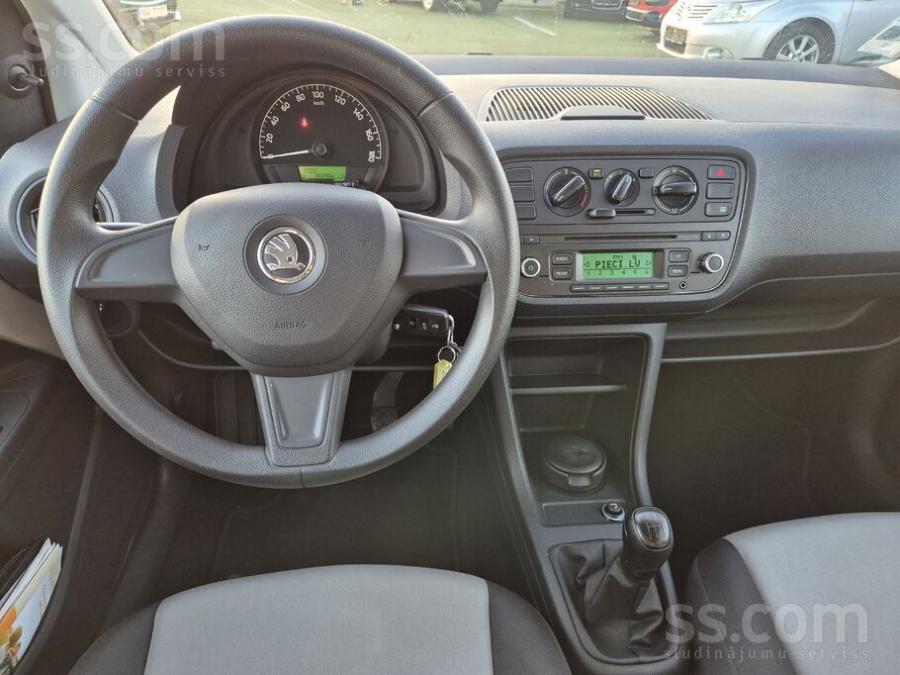 White Skoda Citigo 2014 in Liepaja, with an engine capacity of 1.00 L and mileage of 86 thousand km for 4400 €, photo 14 on AUTOMOTO.COM.LV